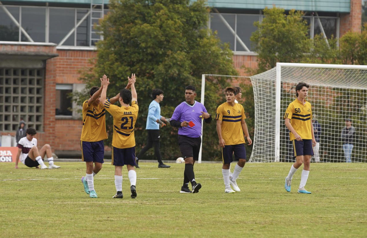 Team Work And Perseverance Motivate The Men’s Soccer Team For Success ...